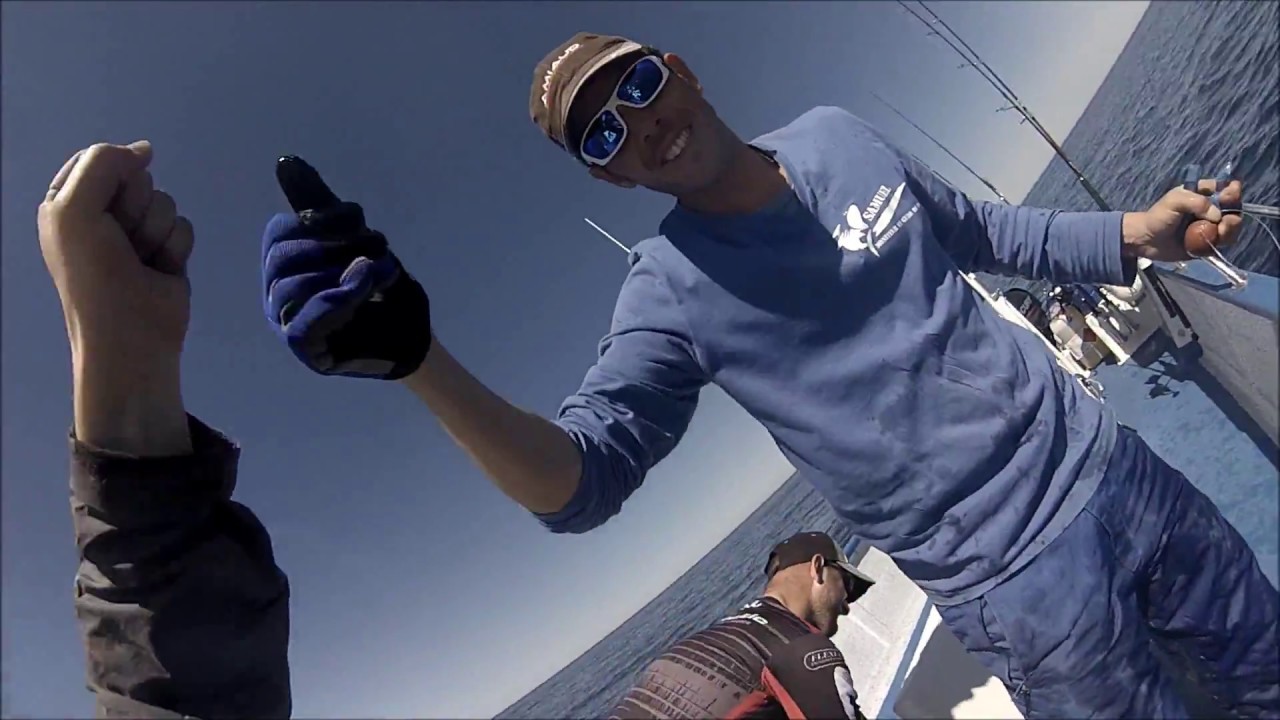 Tuna attack in the middle of nowhere....FULL ADRENALINE - Cinnetic Fishing